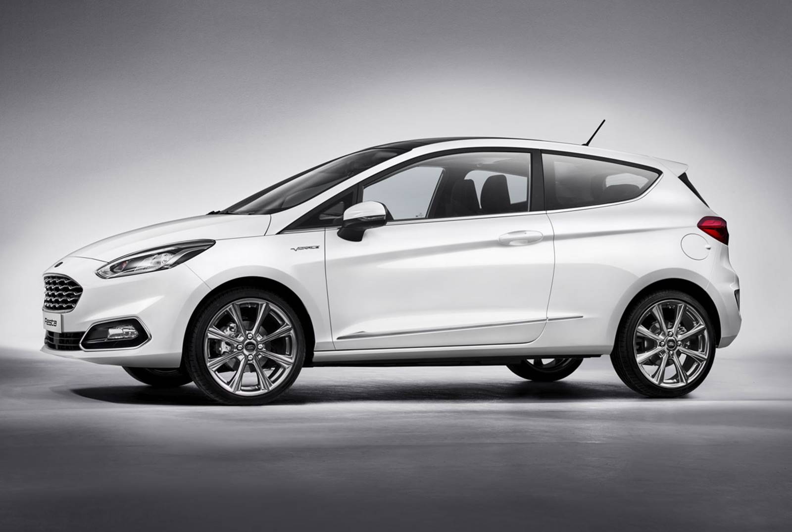 Novo Ford Fiesta 2018: primeira imagem oficial revelada