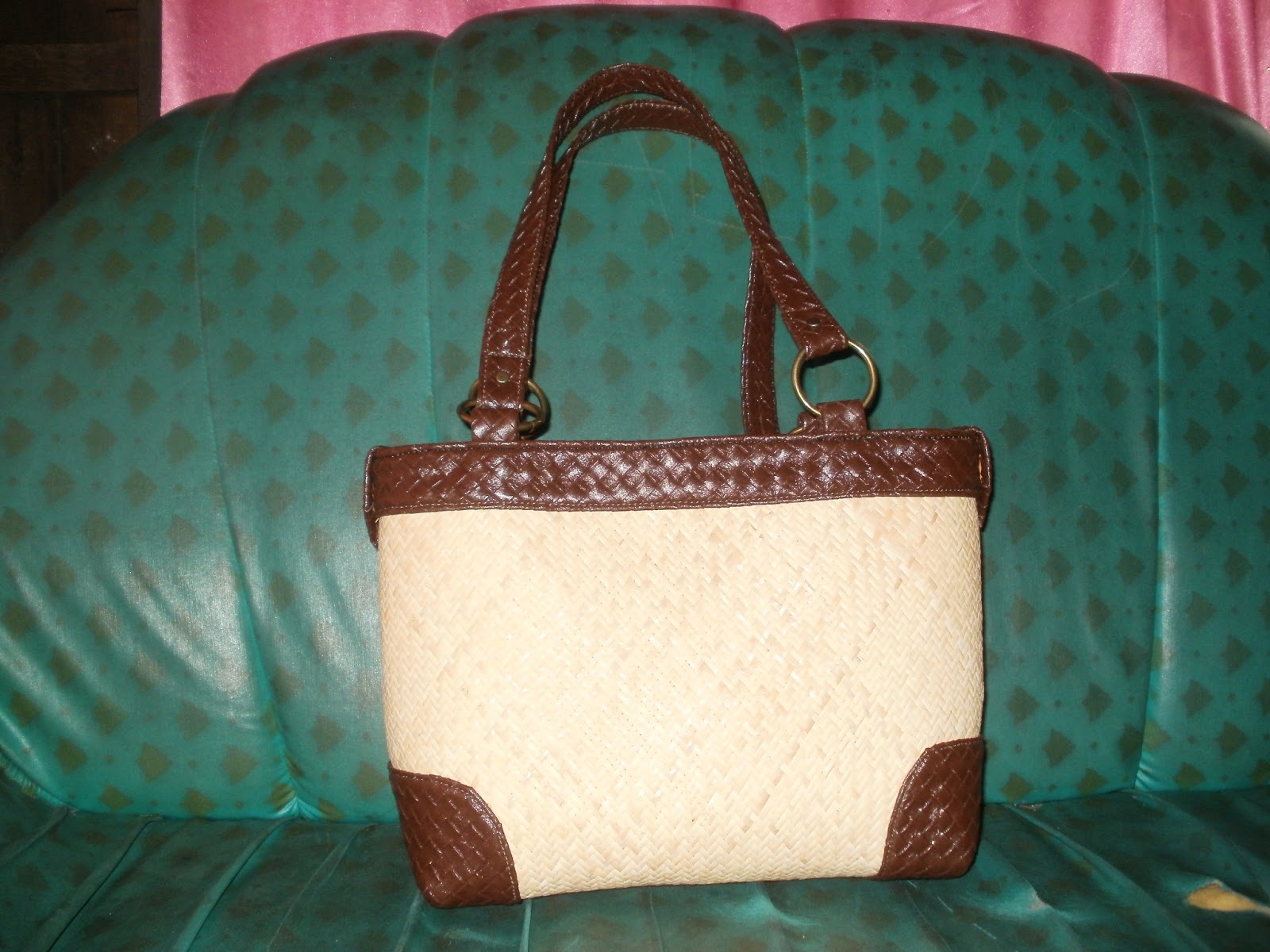 KREASI TAS ROTAN: TAS DARI ANYAMAN ROTAN DAN KULIT