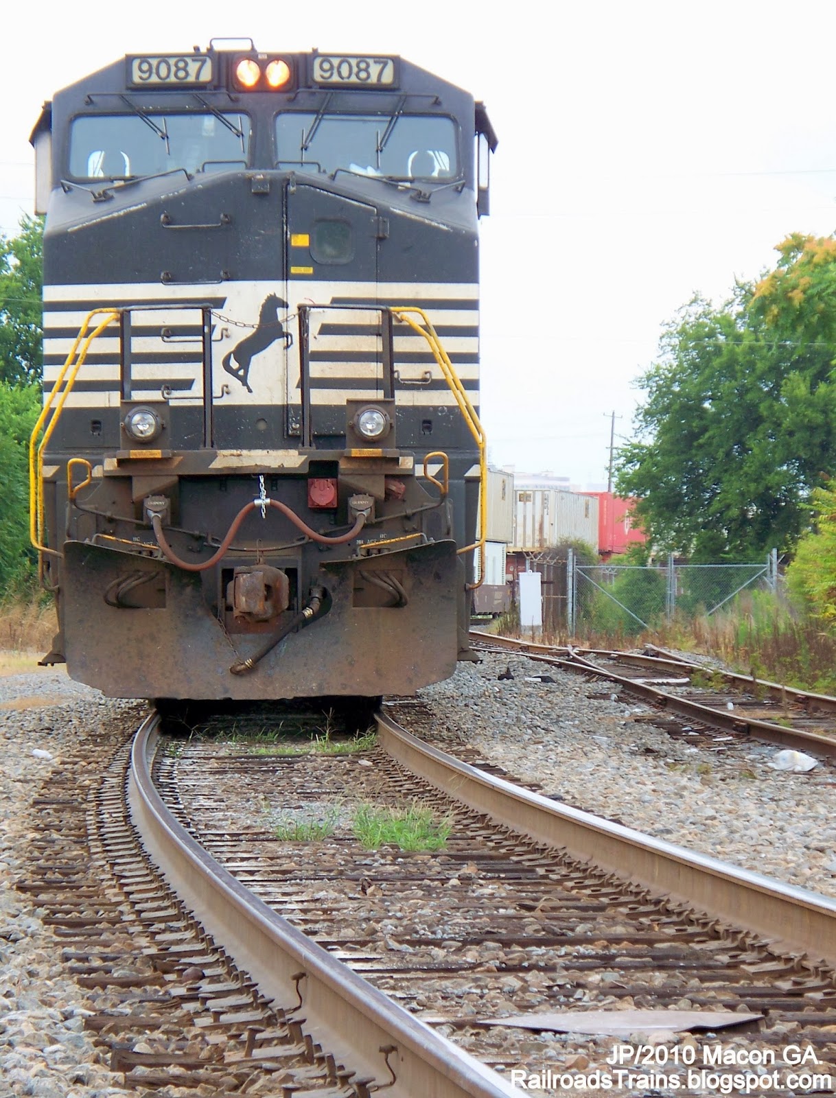 RAILROAD Freight Train Locomotive Engine EMD GE Boxcar BNSF,CSX,FEC ...