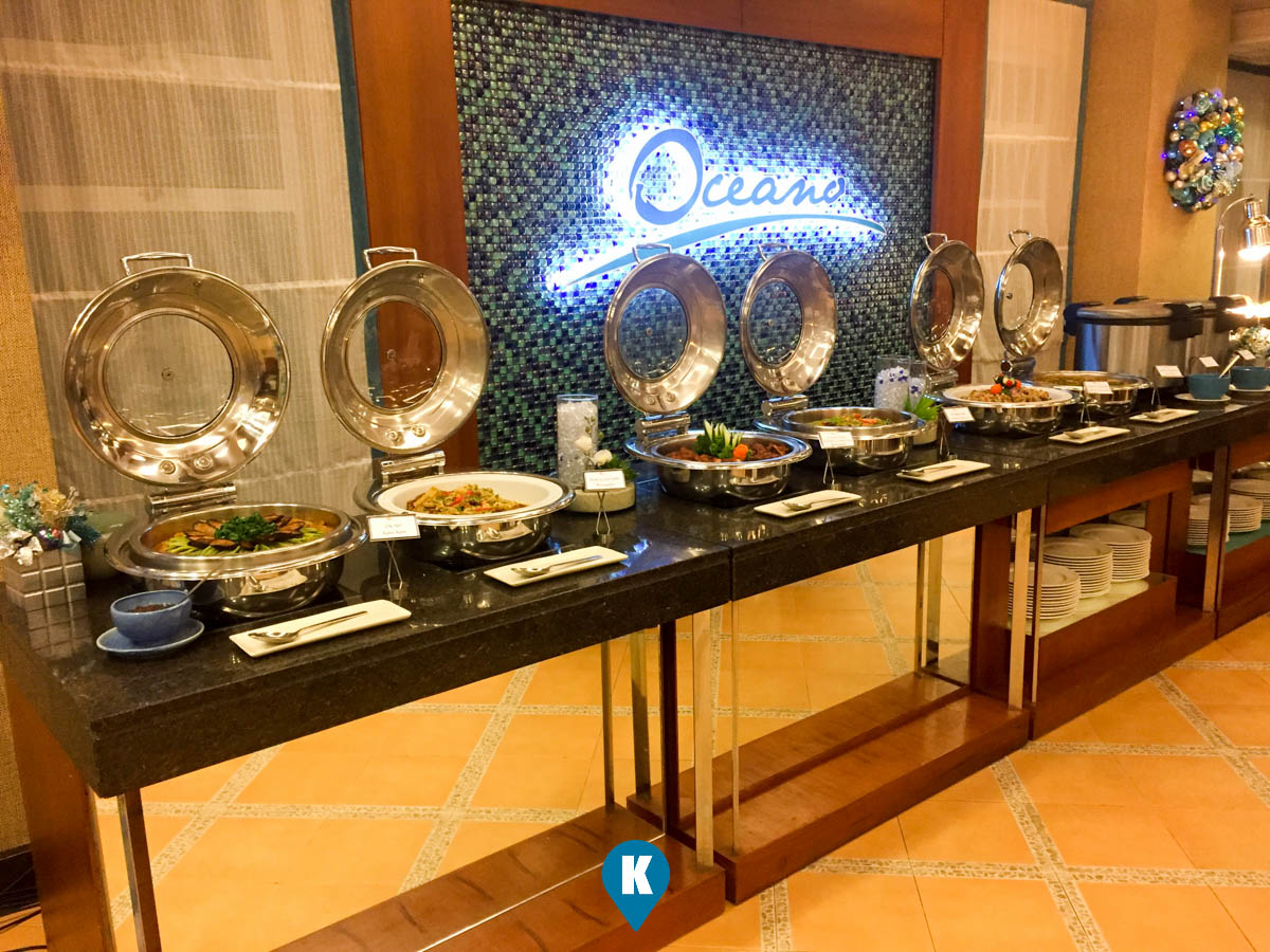 Dining | Buffet Opulence at Oceano Restaurant - Acuatico Hotel and ...