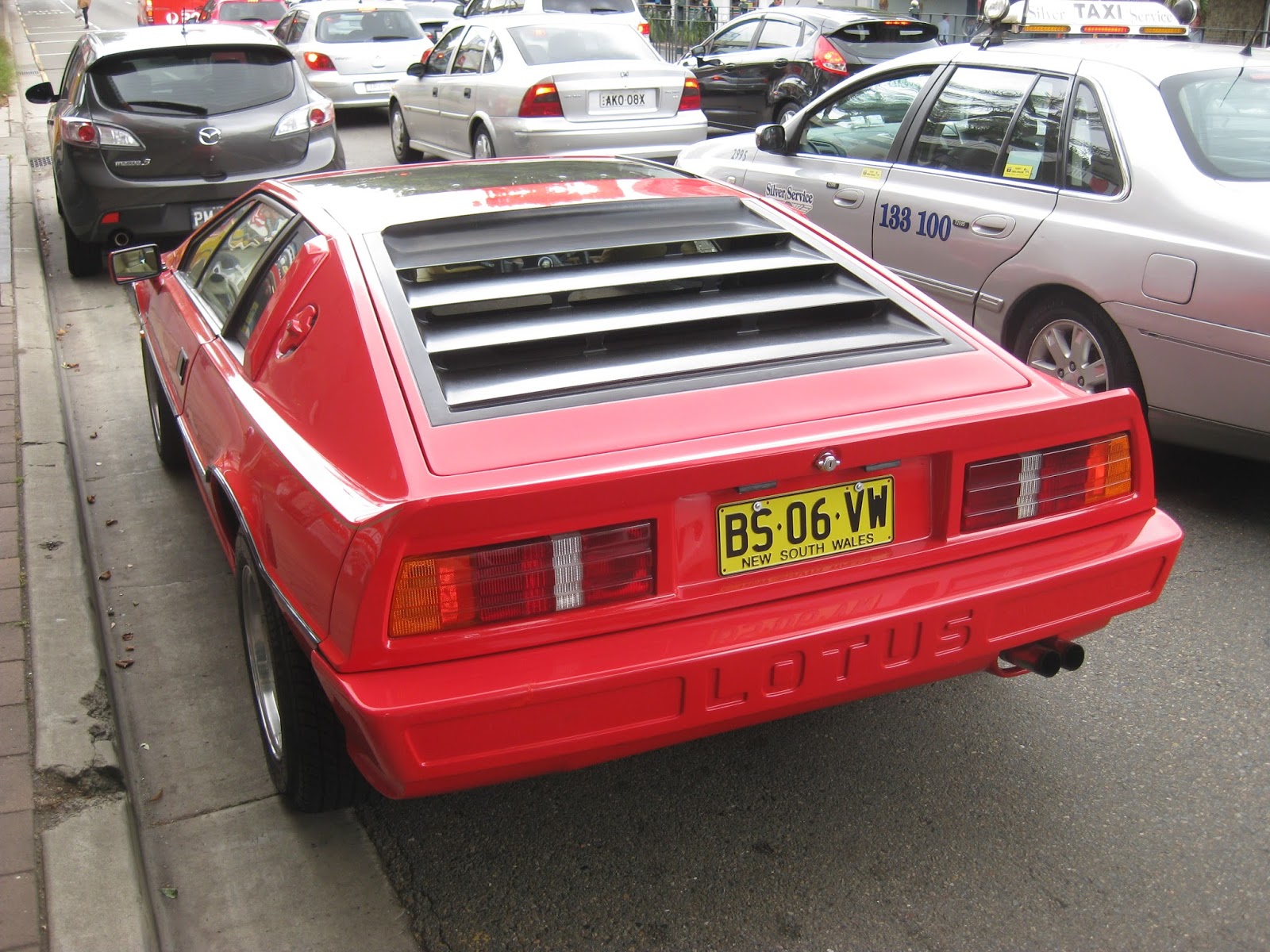 Aussie Old Parked Cars: 1985 Lotus Esprit Turbo