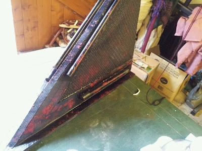 Into the mind of Oddness: Pyramid Head Helmet Tutorial