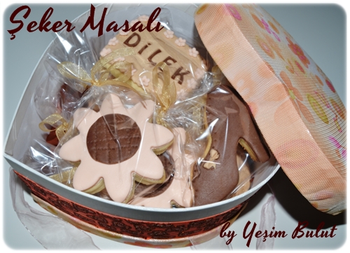 şeker masalı: PROF.DR METE DÜREN İÇİN HEDİYE KURABİYELER