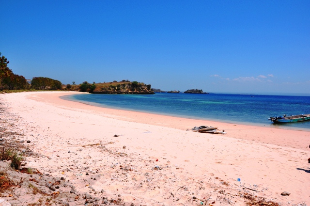Tangsi Beach, Beach With Pink Sand ~ Nice Blog