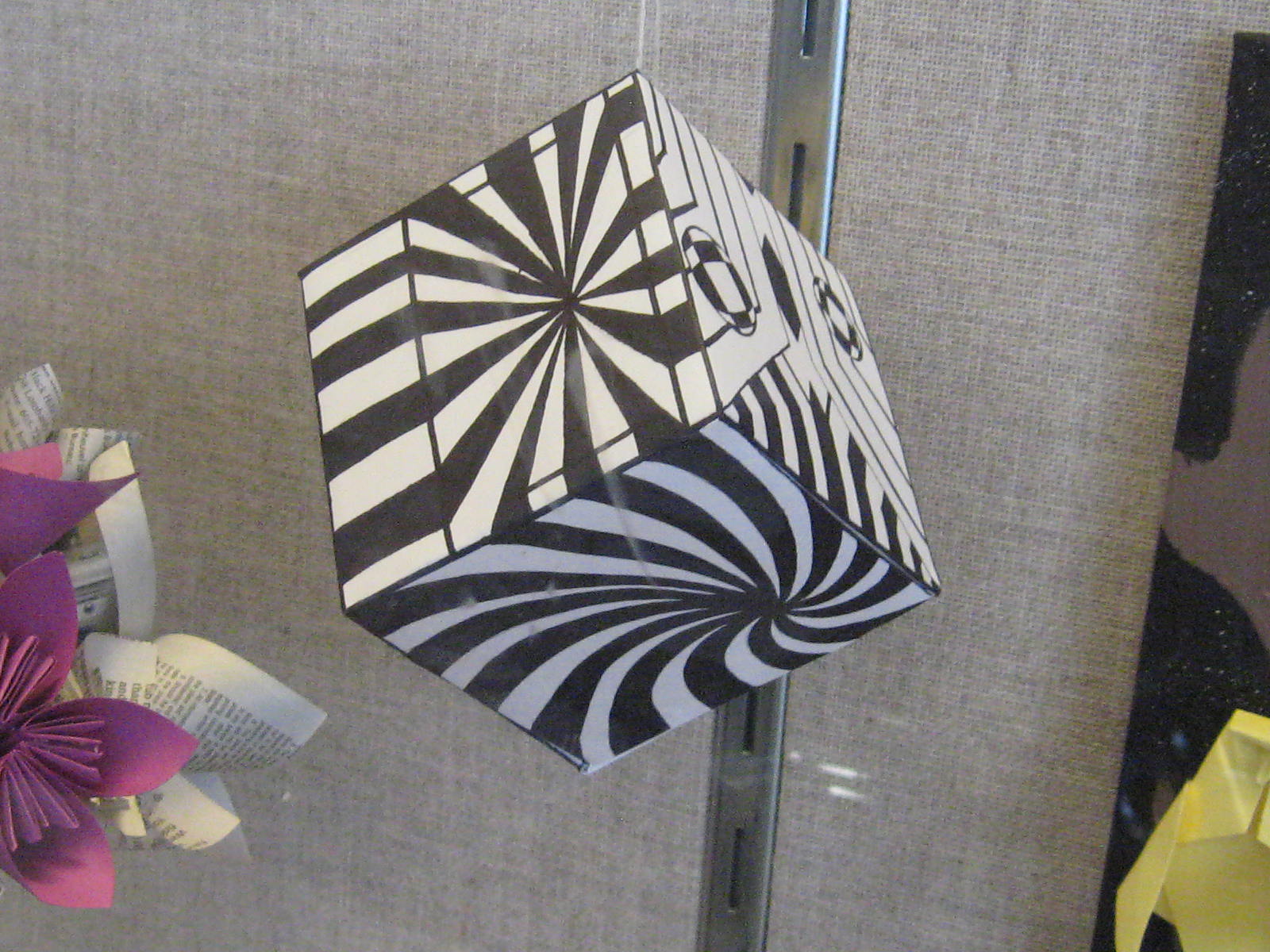 Make it Artwork : Op Art Cubes