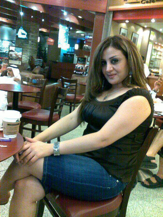Collection Of Beautiful Arabian Girls Photos Gorgeous Tunisian Lady Waiting Some One
