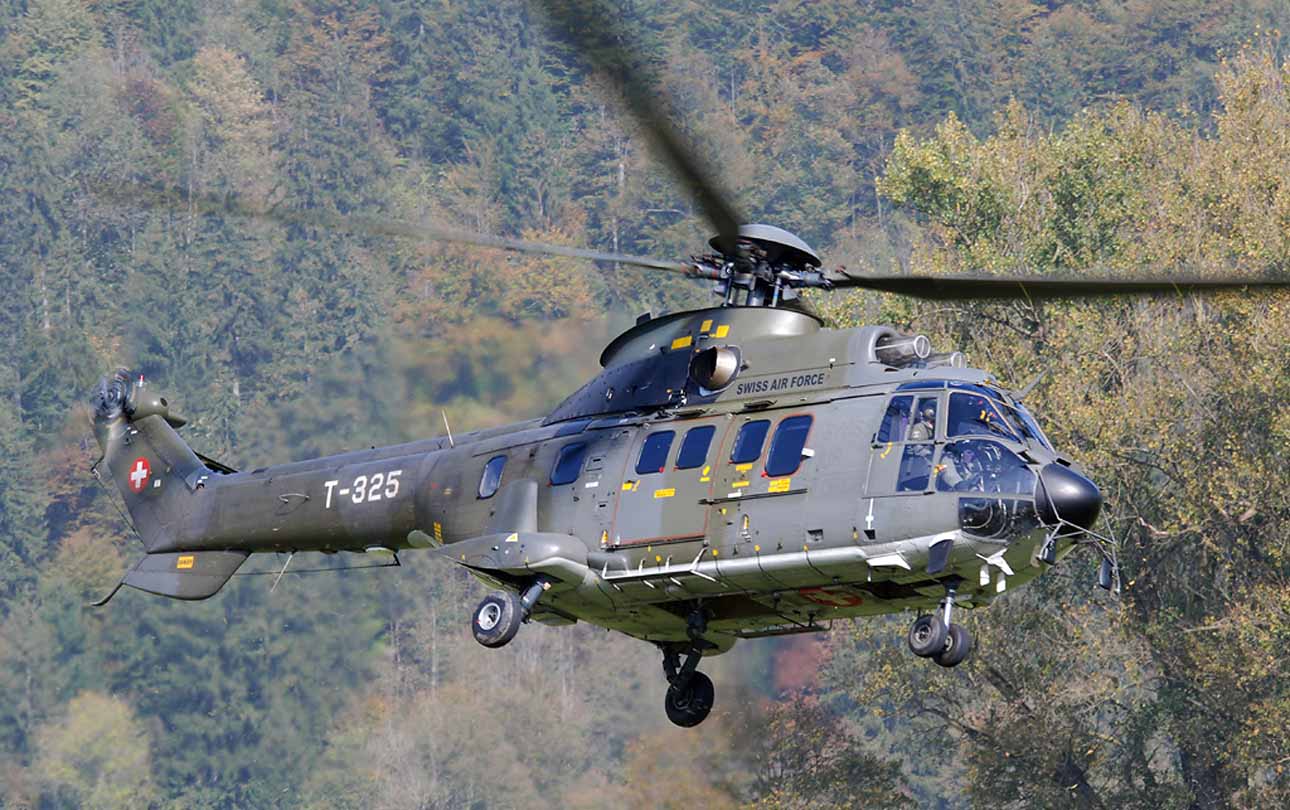 nhungdoicanh: Eurocopter AS-332 Super Puma