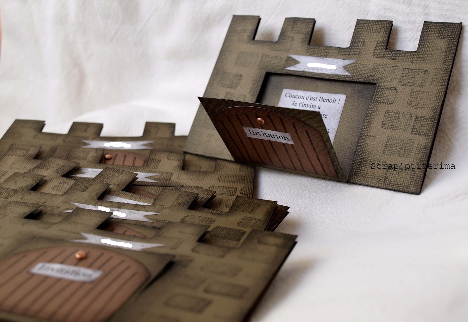 Scrap'ptiterima: carte d'invitation château-fort de chevaliers