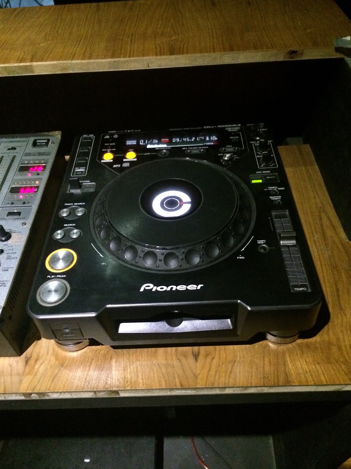 Alat DJ: Cdj 1000 Mk3 dijual, 2 unit masih bagus | DJ tips dan Tutorial ...