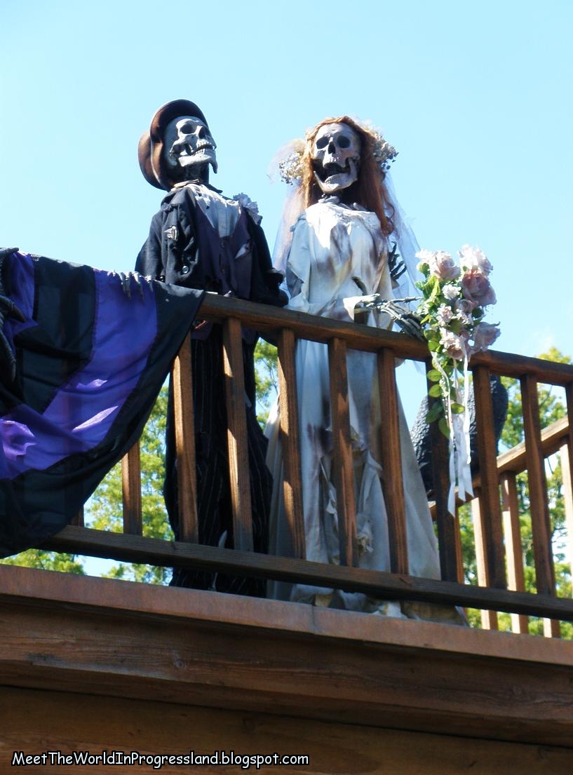 Meet The World: Knott's Scary Farm: Part 1 - Ghost Town