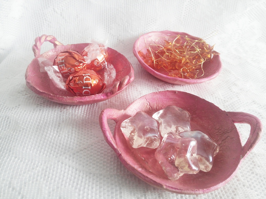 Culori cusute...: Targul de florii la scoala...