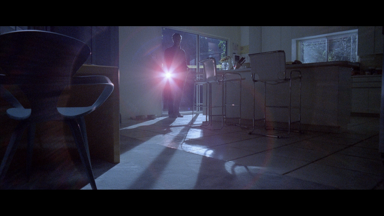 The Cathode Ray Mission: Screenshots: Manhunter (1986)