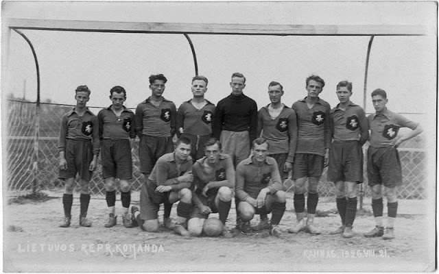 Before The 'D'...Association Football around the world, 1863-1937 ...