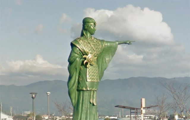 Hablemos de Tokyo: Personajes: La Reina Himiko