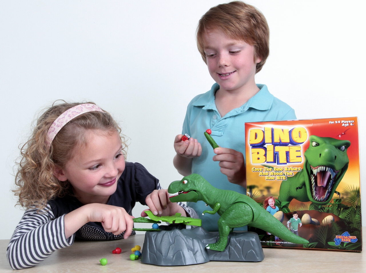 Mums Wine HQ: Review and giveaway - Dino Bite Game