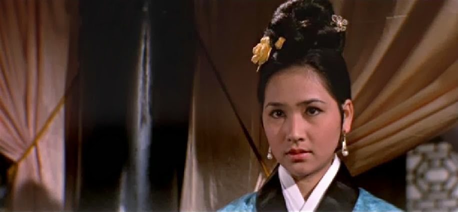 The Bloody Pit of Horror: Gui xin niang (1972)