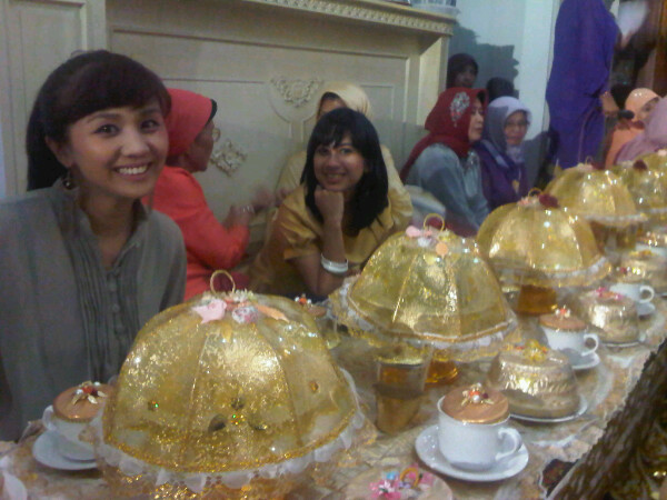 the unique cultures in indonesia: Mappacci by Indigenous Buginese Bone