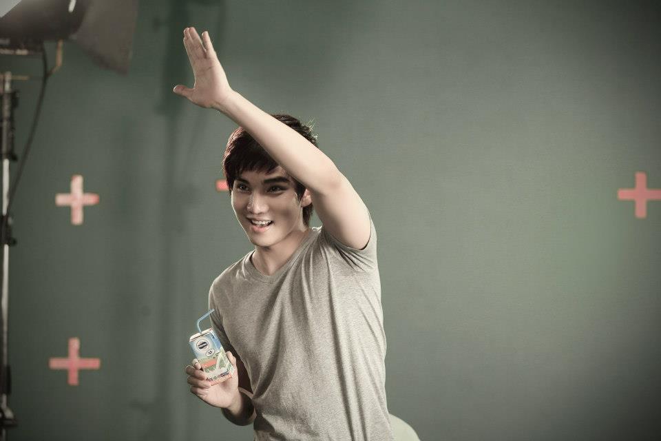 M y a n m a r H u n k s: A Linn Yaung @ Foremost Milk TVC shooting