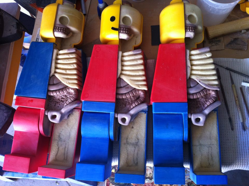 The Anatomy of a LEGO Man (95 Pics)