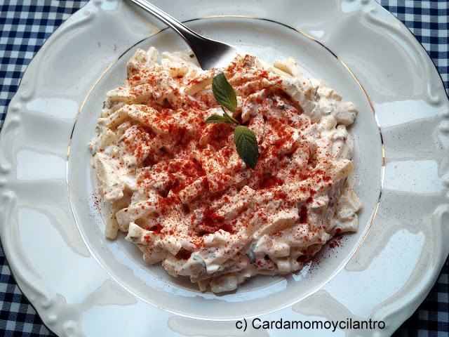 Cardamomoycilantro: ENSALADA REMOULADE DE APIO-NABO