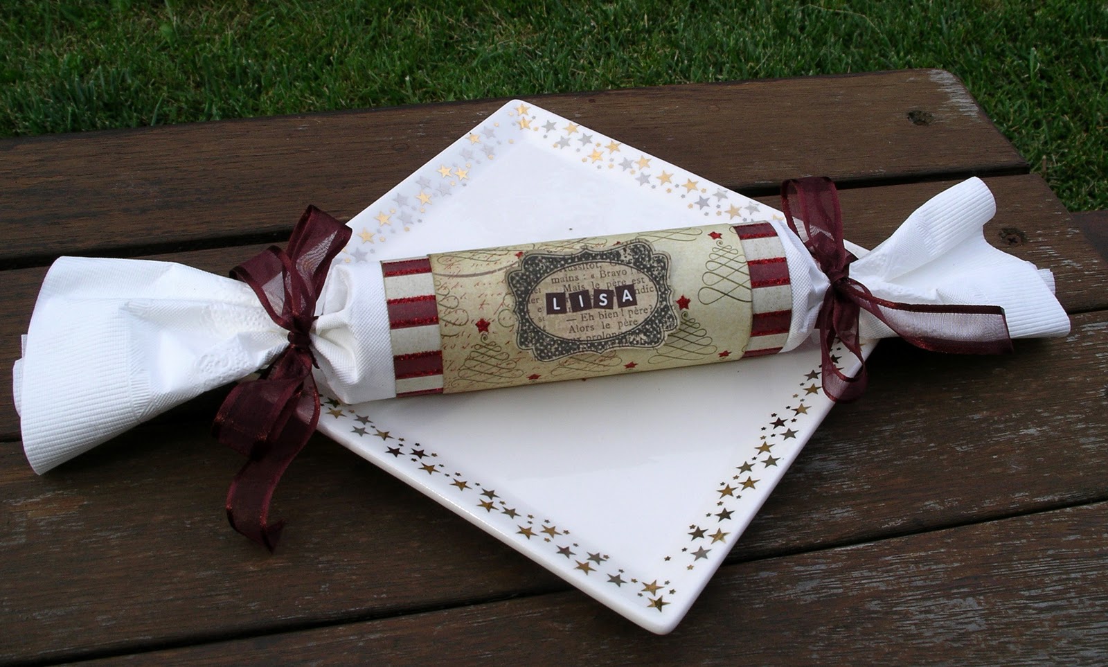 Artfull Crafts: Lisa with a Christmas Pudding & Bon Bon using My Mind's ...