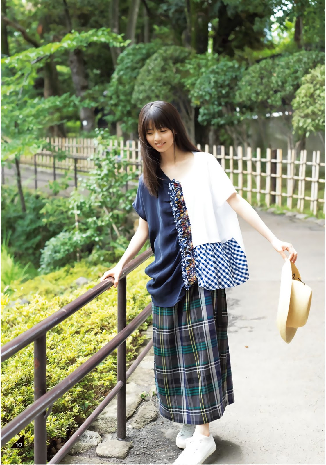 Saito Asuka 齋藤飛鳥, Shonen Magazine 2019 No.36-37 (少年マガジン 2019年36-37号) - Idol. gravureprincess .date