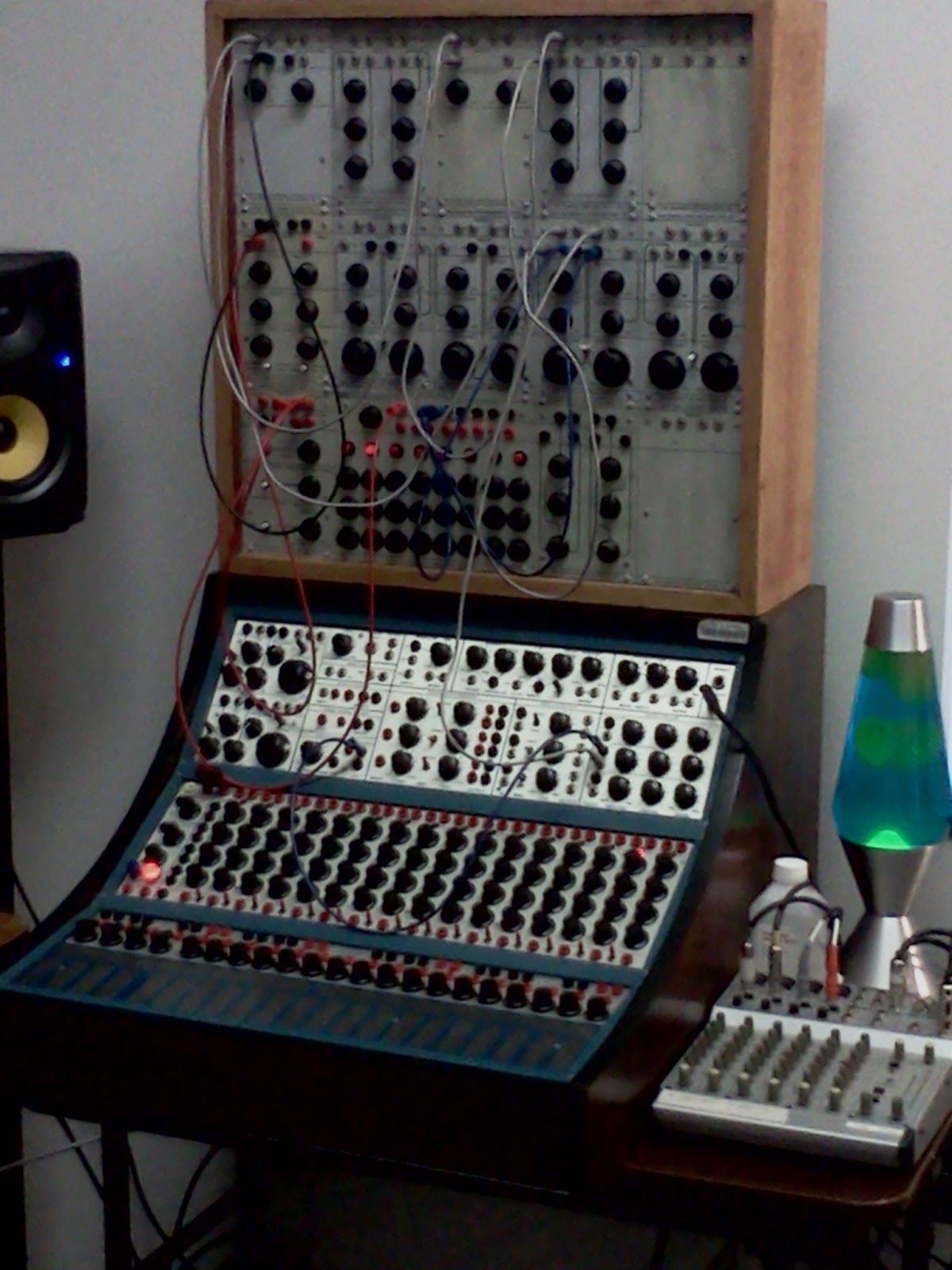 MATRIXSYNTH: UC Irvine Vintage Moog Modular Video Demos by John ...