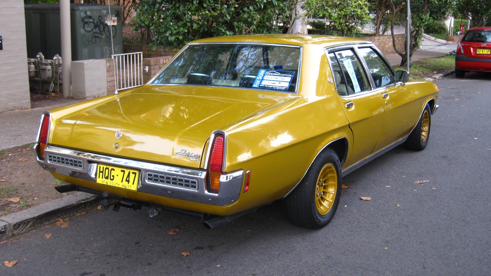 Aussie Old Parked Cars: 1974 Holden HQ Statesman de Ville