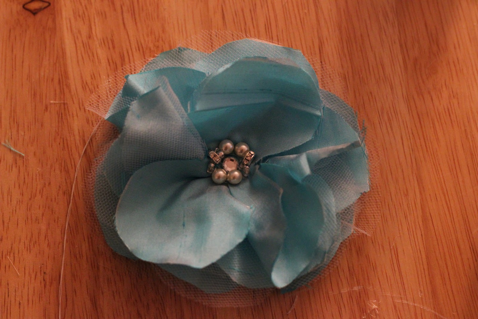 Three Yellow Lemons: DIY Fabric Flower Clips