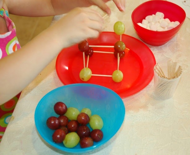 Construction Theme - Weekly Home Preschool | What Can We Do With Paper ...