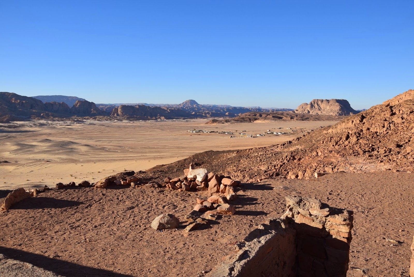 socalgalopenwallet: The Sinai desert