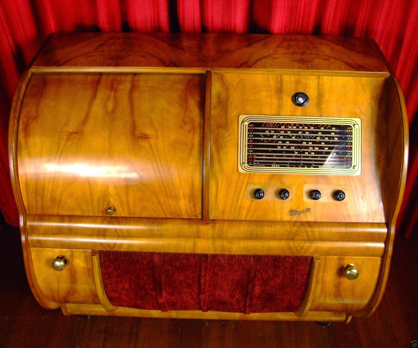 Classic Australian Radiogram circa 1940's