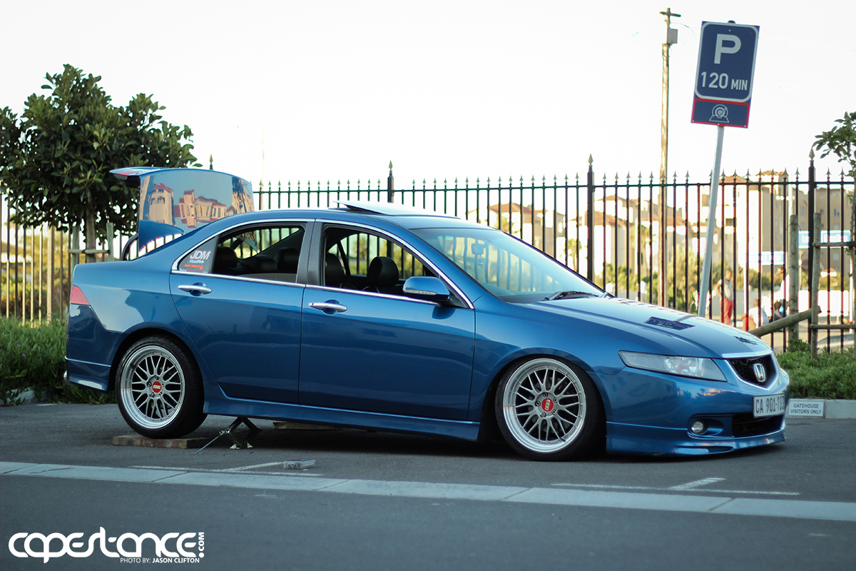 Cape Stance: Subtle Stunner - Mujaahid's Static Accord