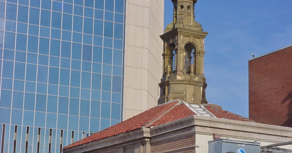 History Adventuring: The burned-out light at the top of the Security ...