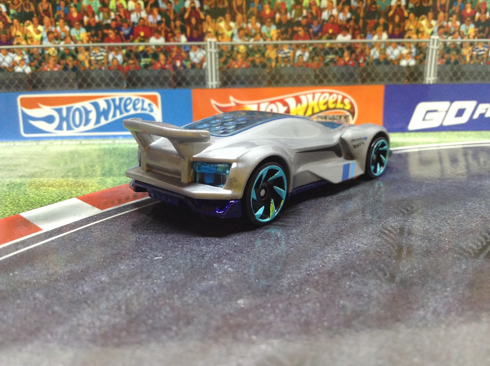 JULIAN'S HOT WHEELS BLOG: Gazella R (New for 2017! - HW Exotics)