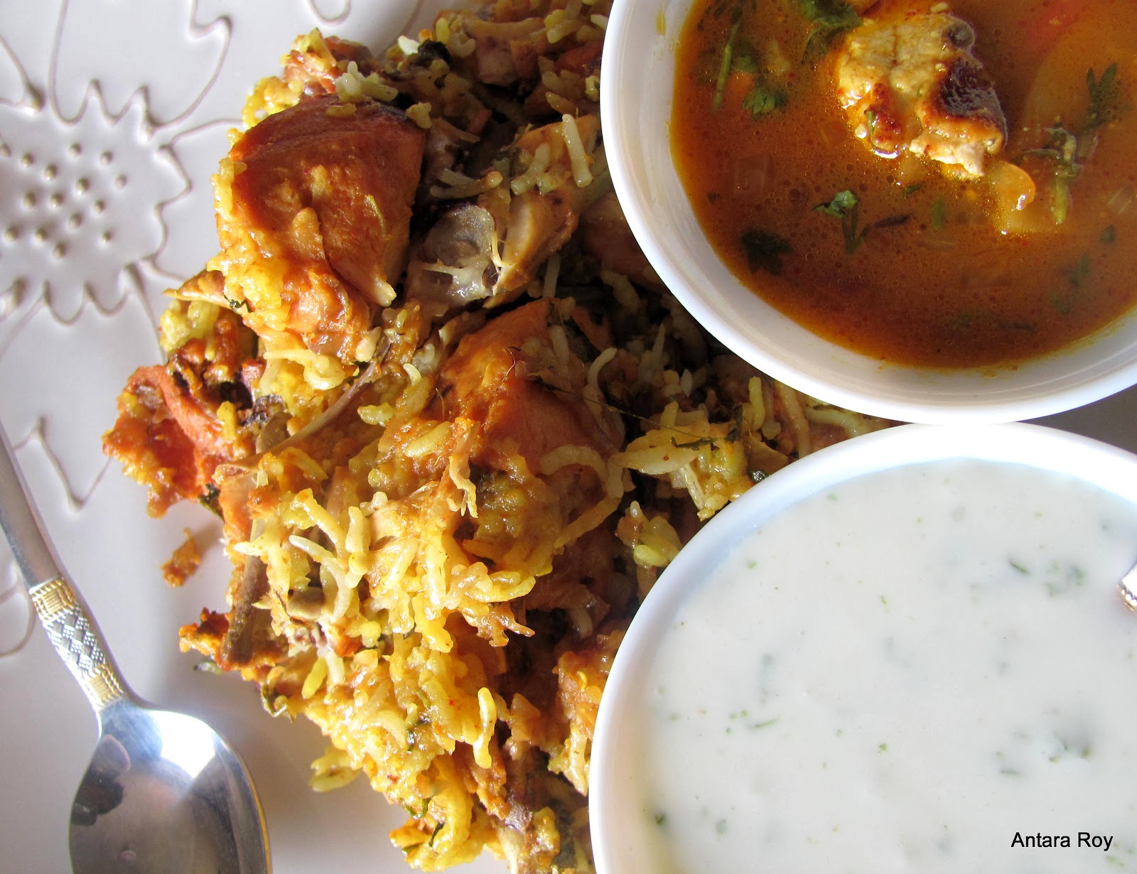 ZOUQH -- The Taste....: Teaser: Quickest Chicken Biryani with Mint Raita