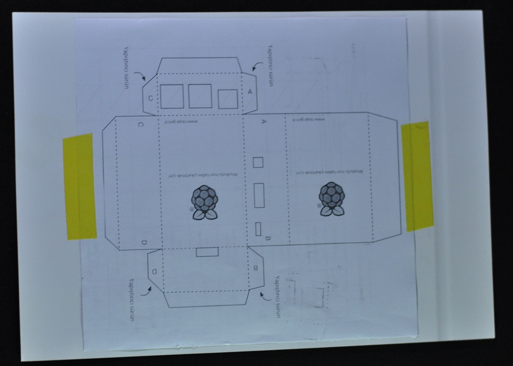 Make it easy!: Raspberry pi b+ paper case