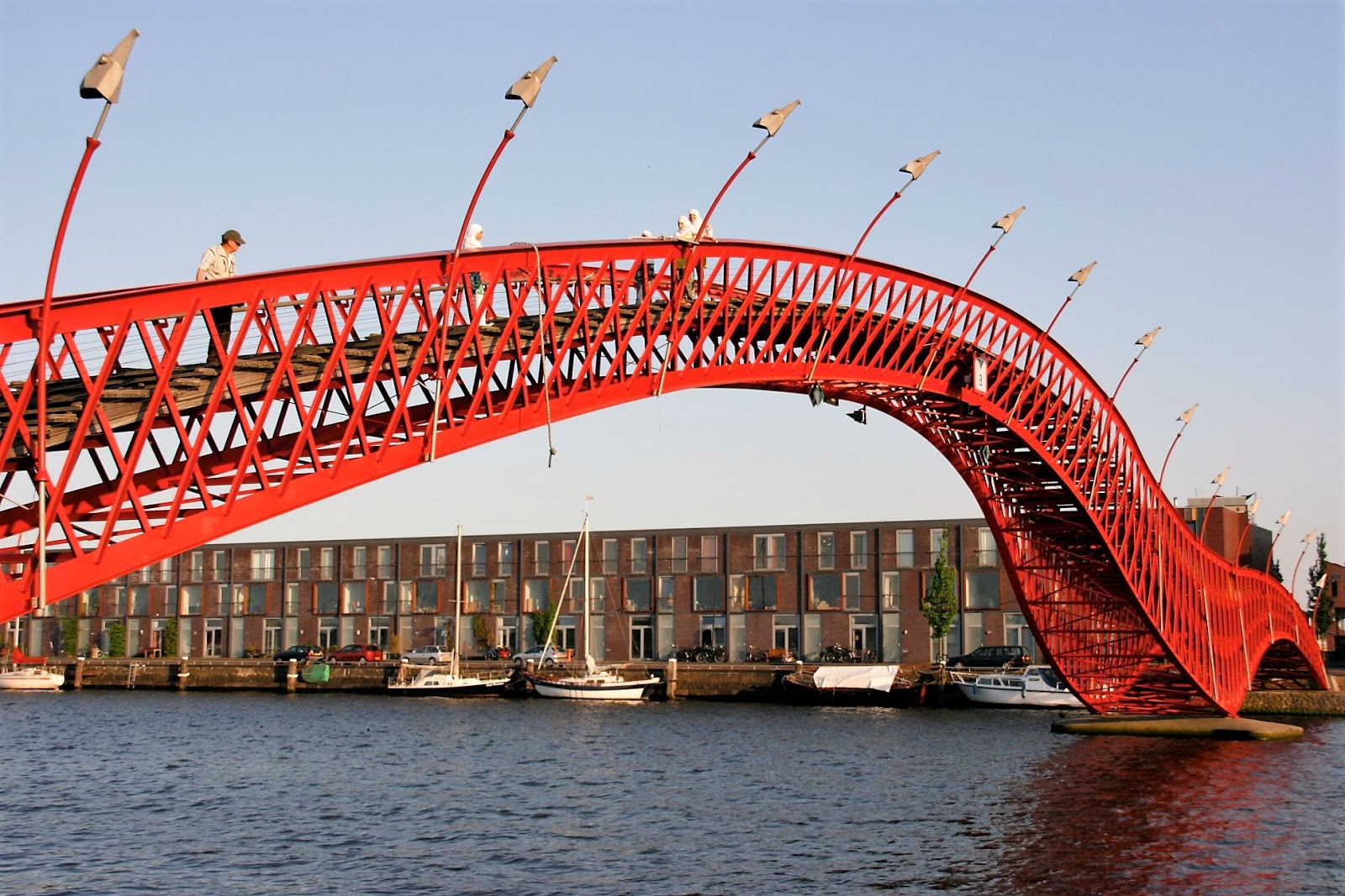 Fieggentrio: Pythonbrug (Amsterdam)