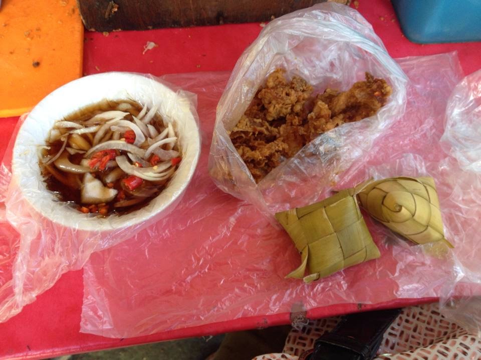 My meal: 2 pieces of Ginabot and 2 pieces of Puso