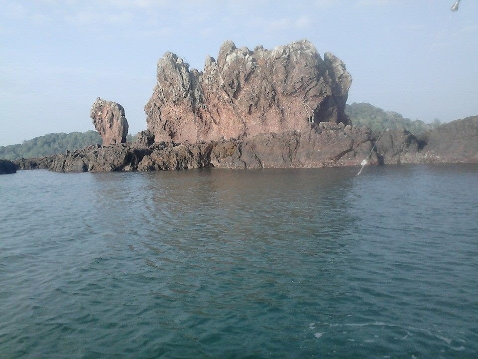 Cerita Mersing: Cantiknya Pulau Batu Cawan