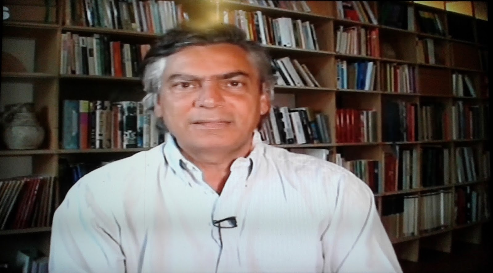 Leitura e contexto: Os livros estão sempre por trás