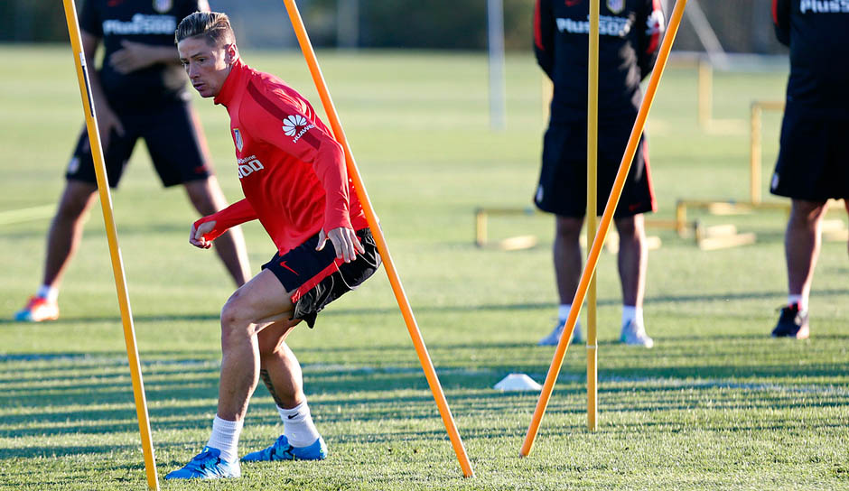 Fernando Torres Trains in Blue Adidas X Leather Boots - Footy Headlines