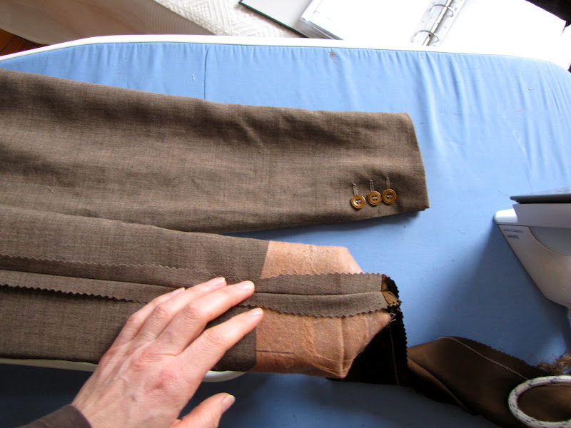 Of Dreams and Seams: How-To: Make the Bodice for the suit-refashion Overall