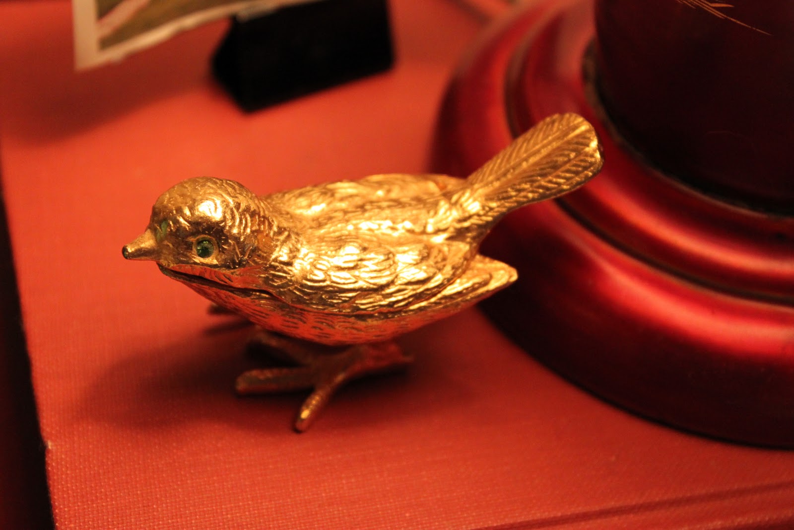 five-ten-fifteen: little gold bird