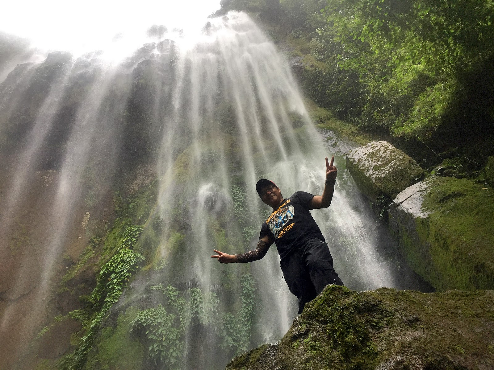 Travel The Philippine Islands: Hulugan Falls, Lousiana Laguna