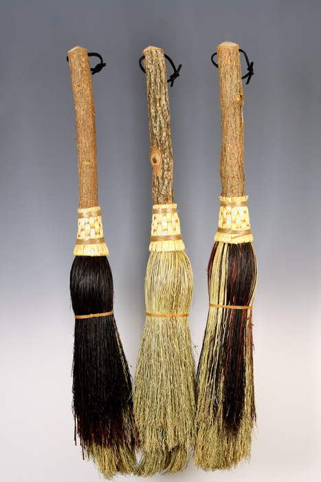 MAKING A CLEAN SWEEP: Wedding Brooms and Handfasting Besoms