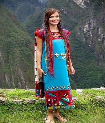 Vestimenta Inca - Miss Mundo Maju Mantilla en Machu Picchu