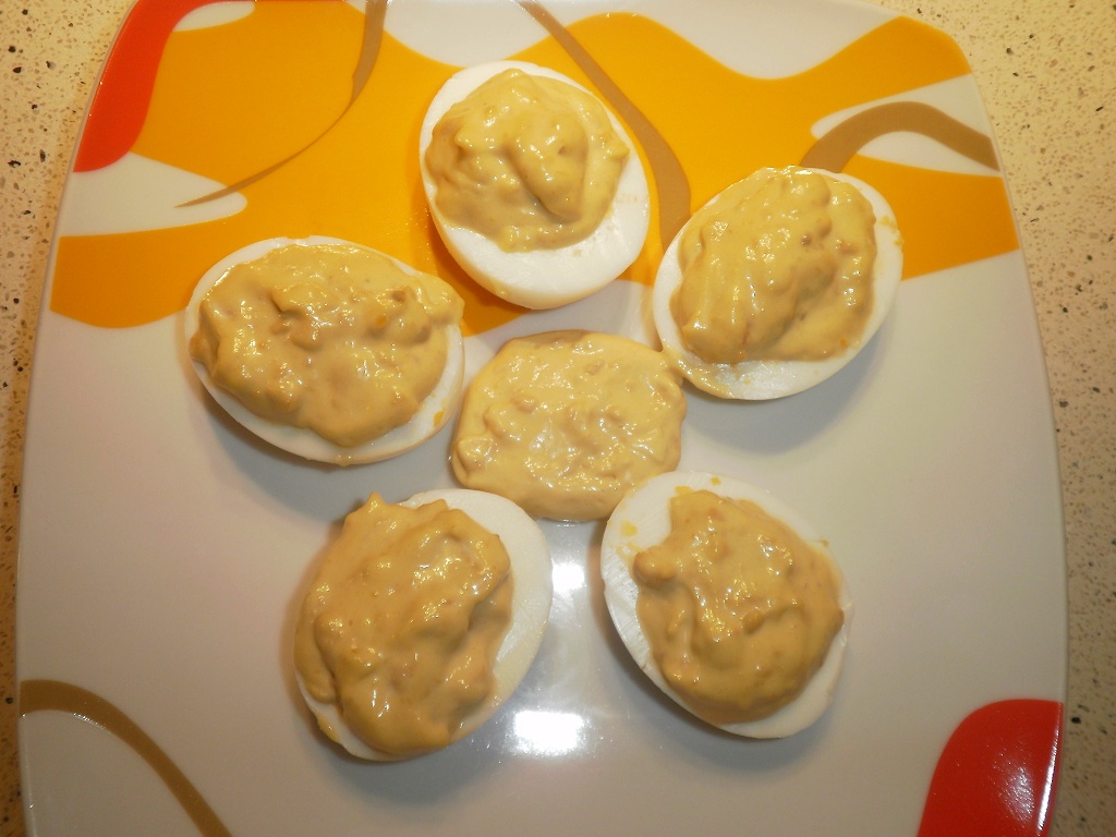 Uova sode ripiene - CucinAmando