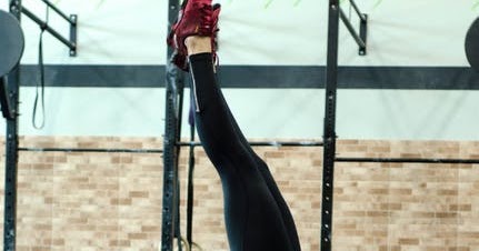 Frugal Finance: Hench Handstand Crossfit WOD or Gymnastics Cross-Training