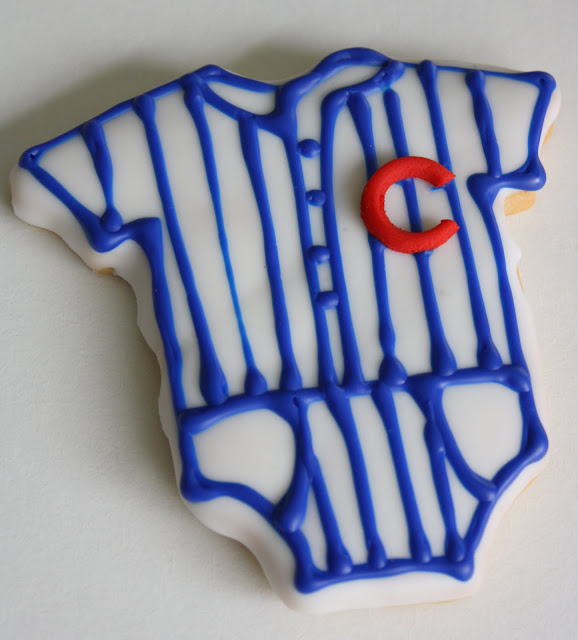 Claudine: Chicago Cubs Baby Shower and Baseball Cookies and Favors